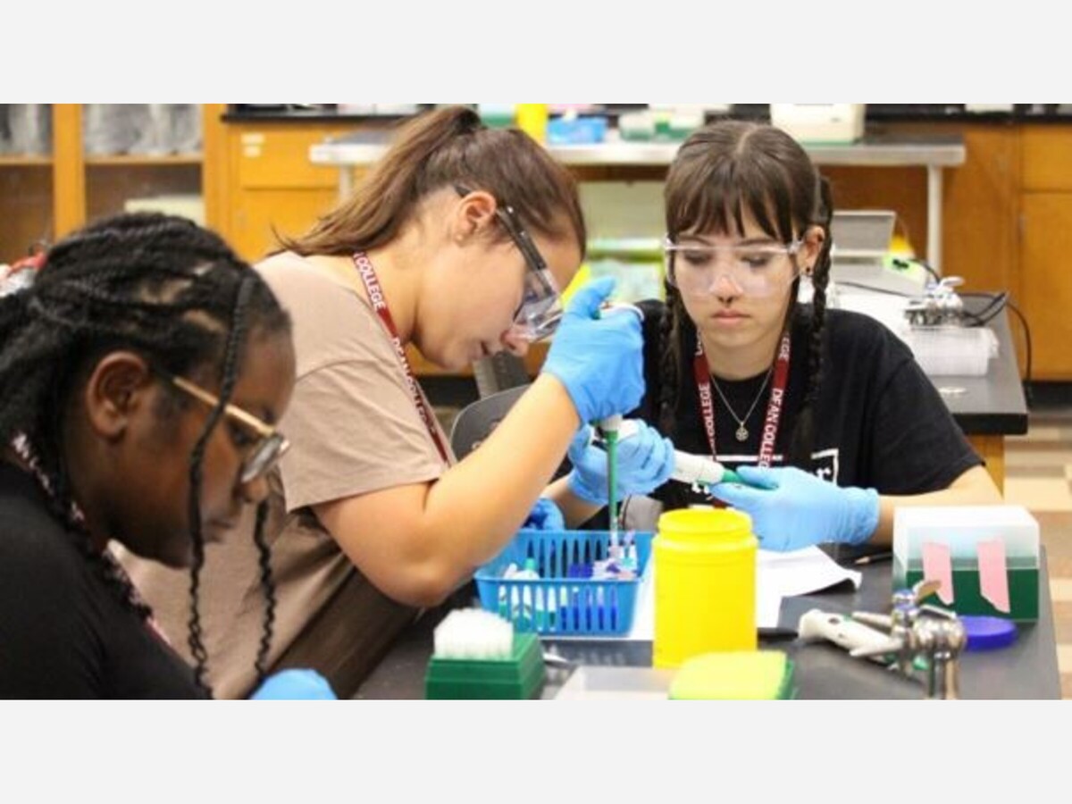 Dean College Offers Ideas For Summer Activities For High Schoolers Dean College Offers Ideas For Summer Activities For High Schoolers