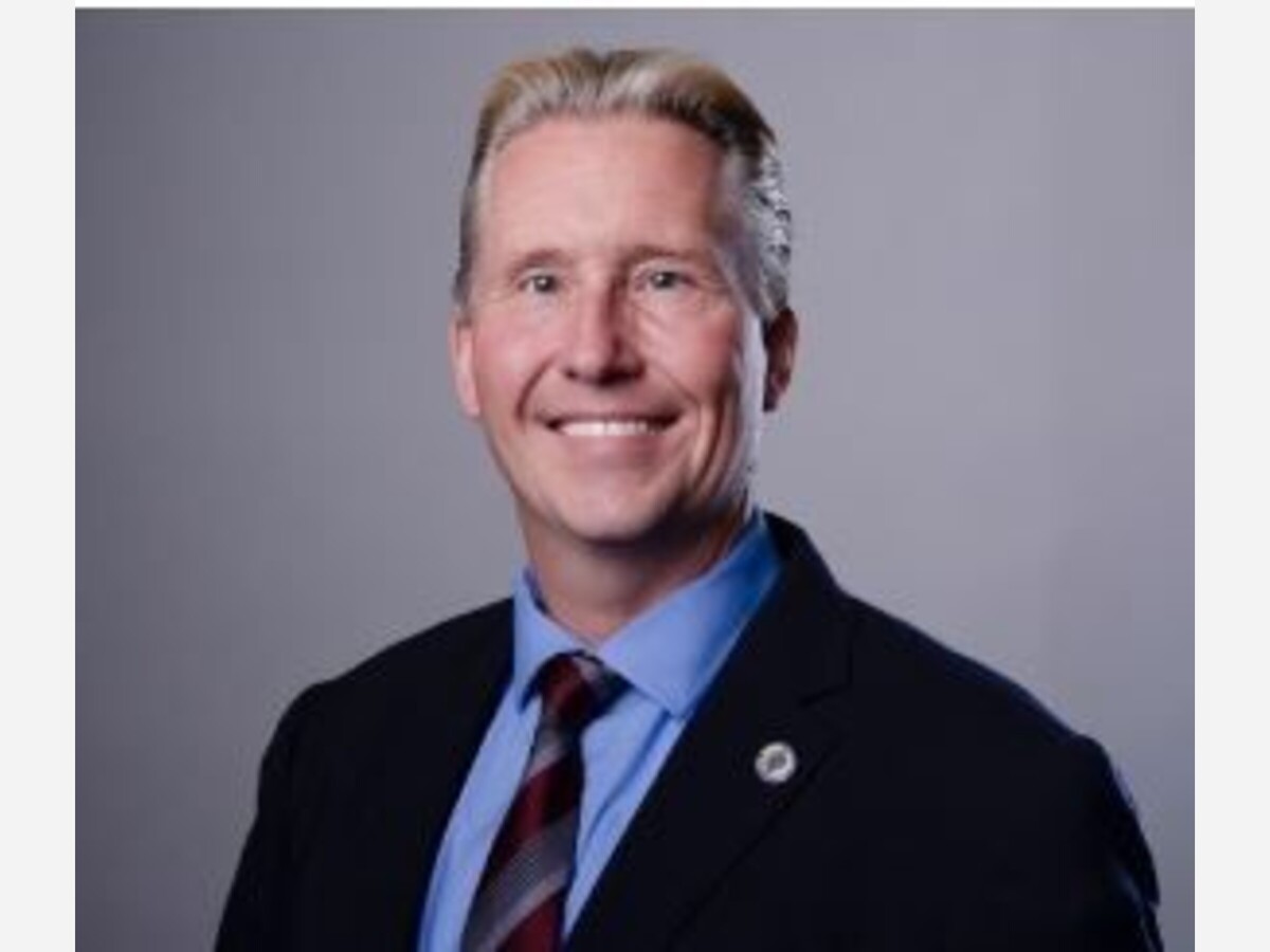 McDermott Hails Grads of 'Nurturing Fathers' Program | Franklin Observer